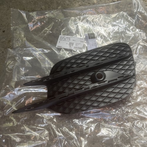Mercedes V Class W447 AMG Front Bumper Right Grill 2015-2023 ...