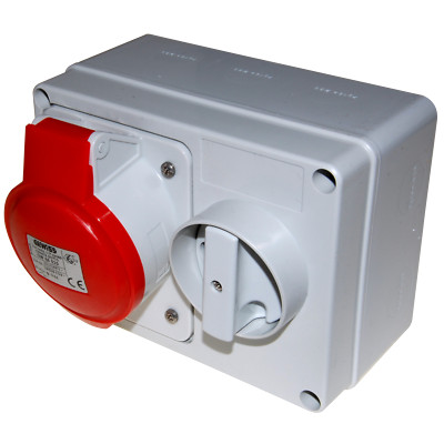 Gewiss 32Amp 415V 5 PIN Red IP44 Interlocked Switch Socket 3p+N+E ...