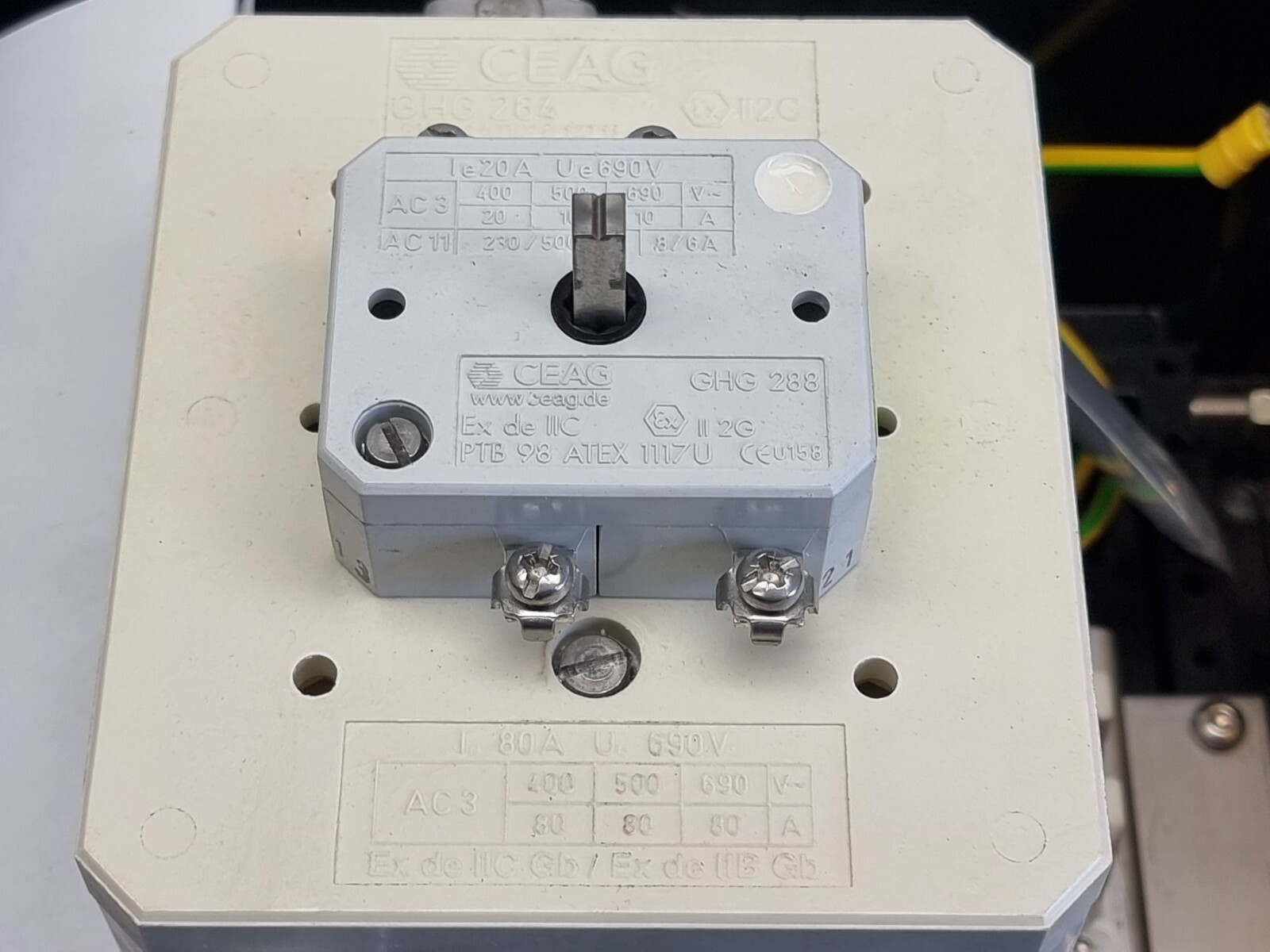 CEAG GHG 2640022R9021 Explosion Protected Safety Switch Cooper Crouse ...