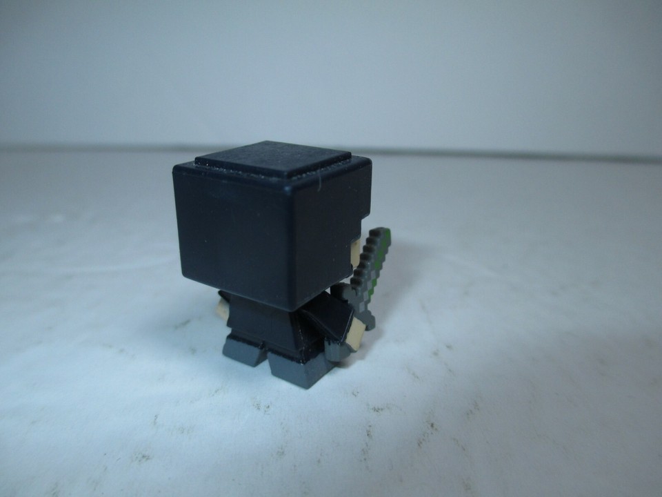 Minecraft Mini-Figures Spooky Series 9 1" Alex w/ Enderman Hoodie ...