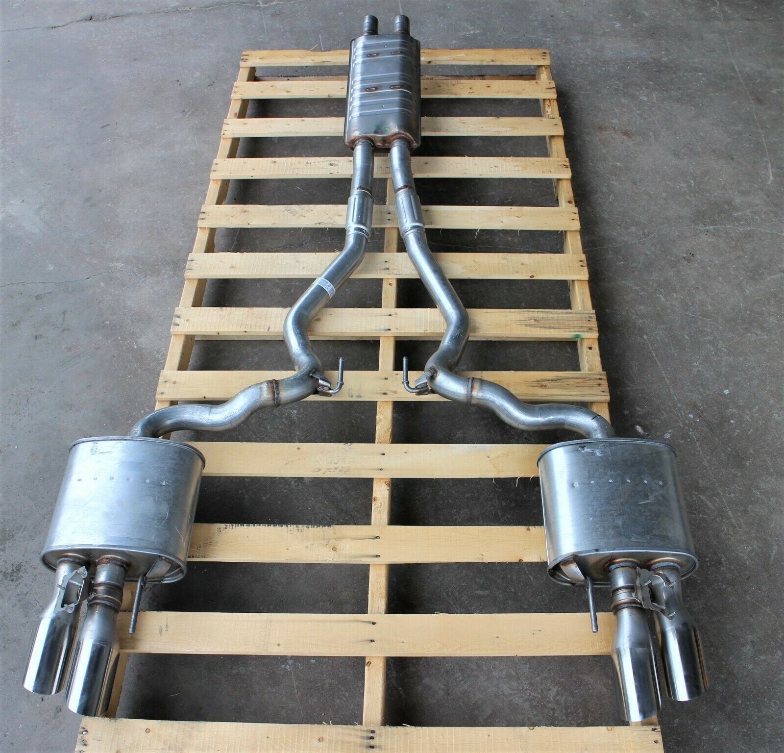 rear dual tip exhaust muffler assembly for 2018 - 22 Ford Mustang GT 5. ...