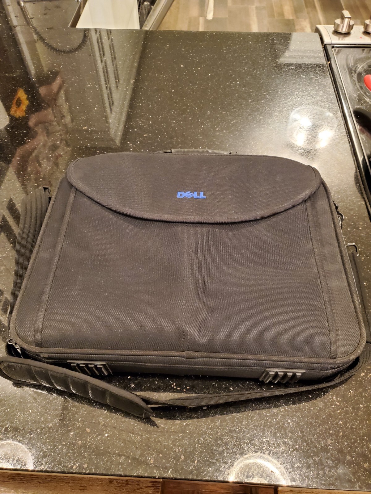 Dell deluxe laptop computer carrying case bag, with shoulder strap ...