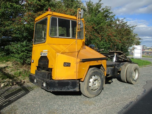 Reliance Dock spotter shunter tow tug tractor unit Perkins V8 Terberg ...