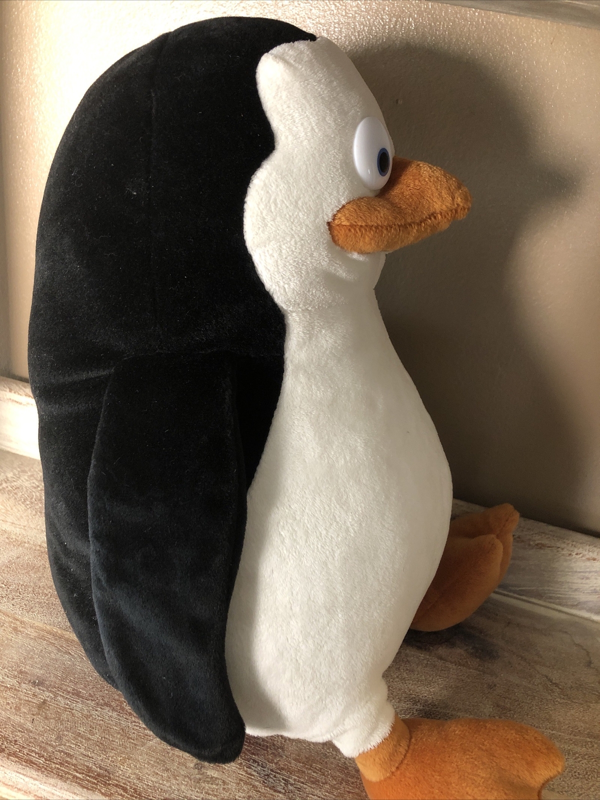 Madagascar Penguin Plush Skipper Dreamworks Russ Berrie 2005 With Tags ...