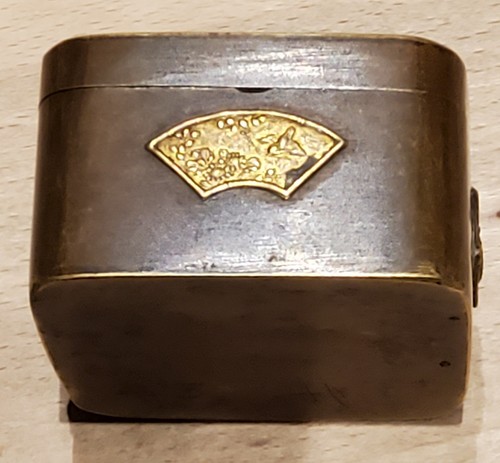 JAPANESE MEIJI SMALL HINGED TRINKET / PILL BOX. MIXED METALS - 1900 ...