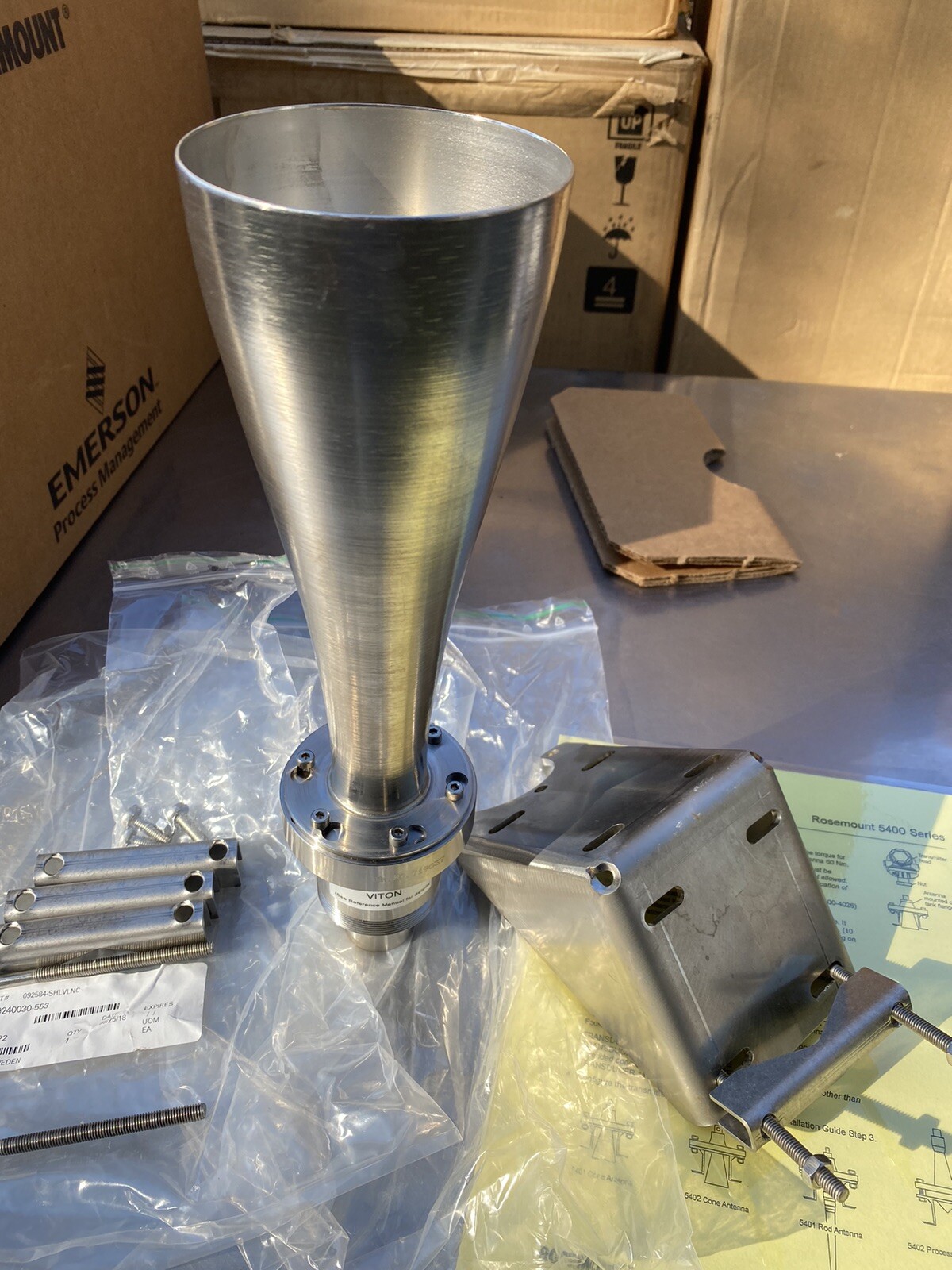 ROSEMOUNT 5402NN0NA4SPVBR 5402 Cone Antenna with Flange New | eBay