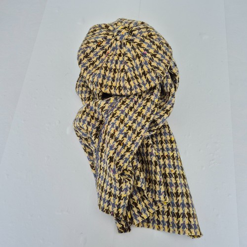 A WINDMILL DESIGN BY SHANAGARRY TWEEDS Beret Scarf Beige Hat Set ...