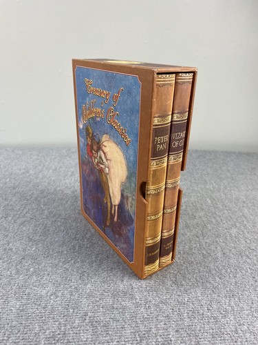 Treasury Of Children's Classics: Peter Pan & Wizard Of Oz Box Set ...