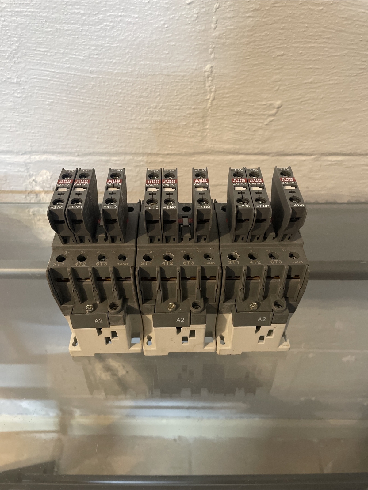 LOT OF 3 ABB CA5 Auxiliary Contact Block A600 Q300 A1+ -A2 24V DC R84 ...