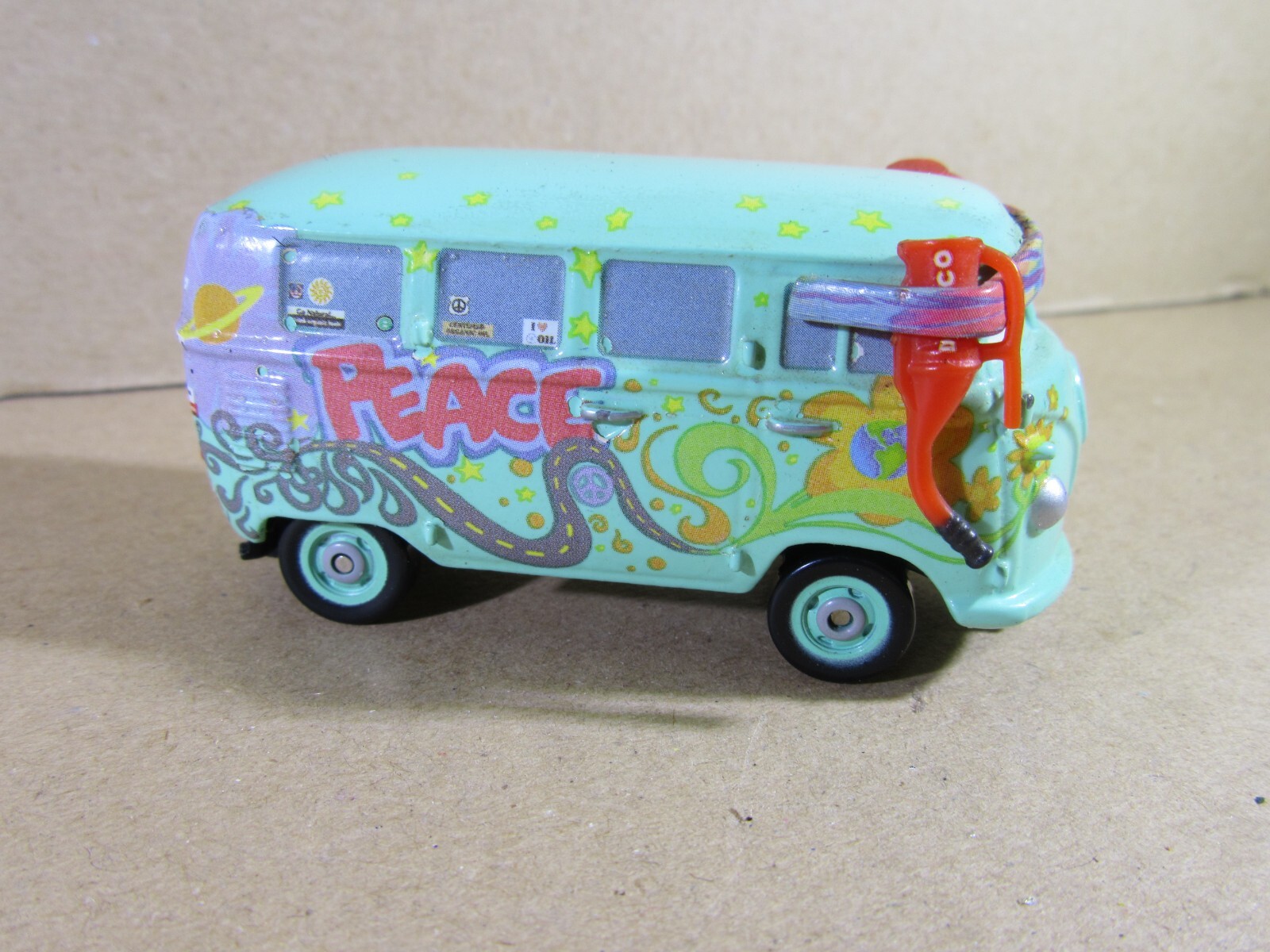 805U 1990s Disney Pixar 0118EA China VW Bus Volkswagen Combi Peace Love ...