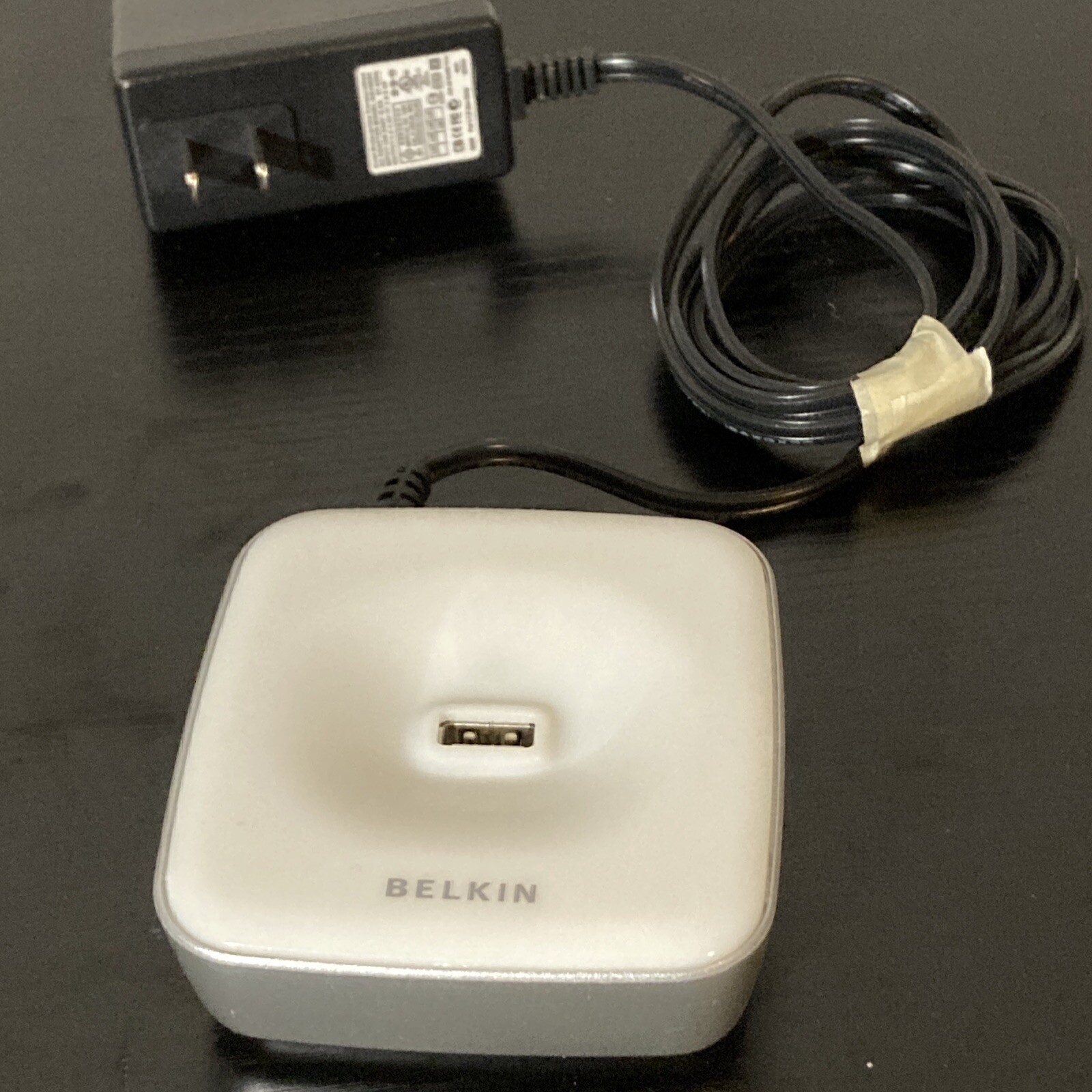 Belkin Powered High Speed 4-Port USB 2.0 Hub Model# F5U233 Power cord ...