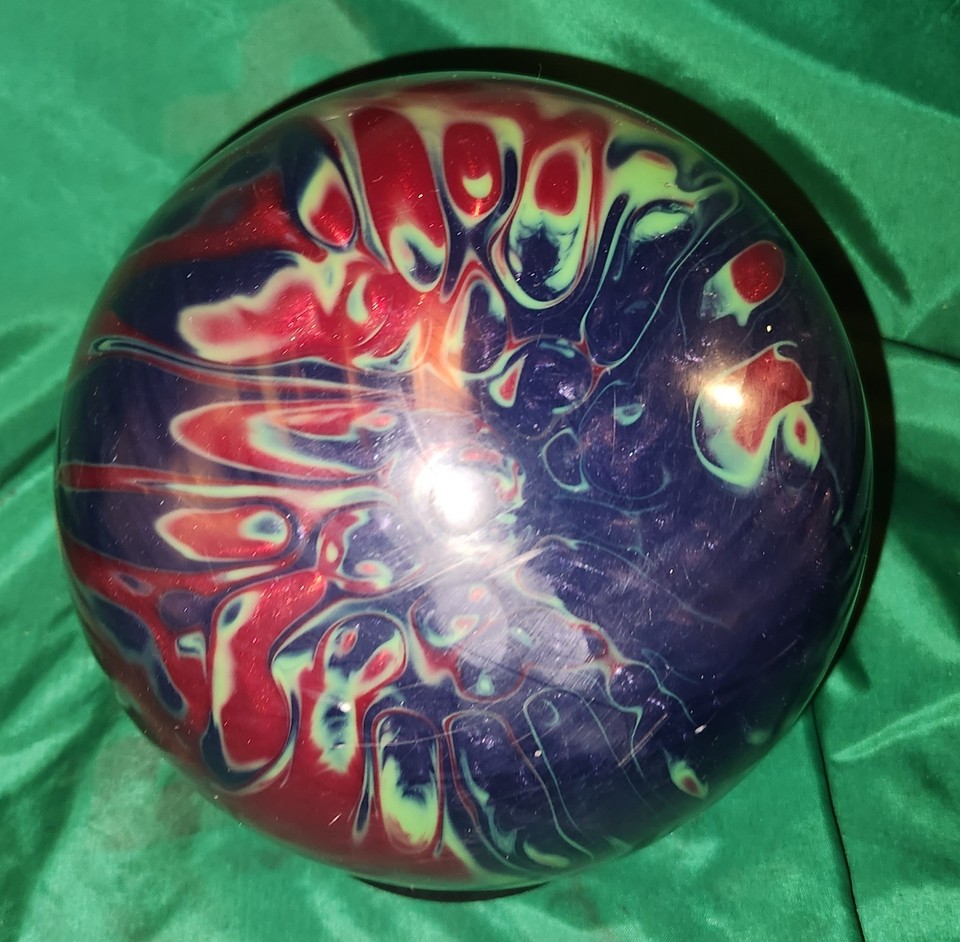 Columbia 300 High Speed Bowling Ball Preowned 15 lbs Span 4 7/16 Inches ...