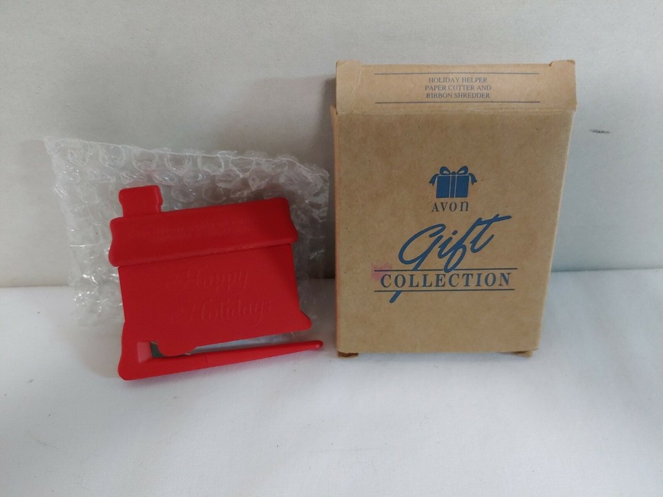 Avon Holiday Helper Paper Cutter and Ribbon Shredder Cottage with Snow ...