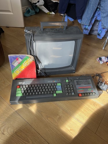 Amstrad CPC 464 Colour Personal Computer with CTM 644 Monitor and games ...