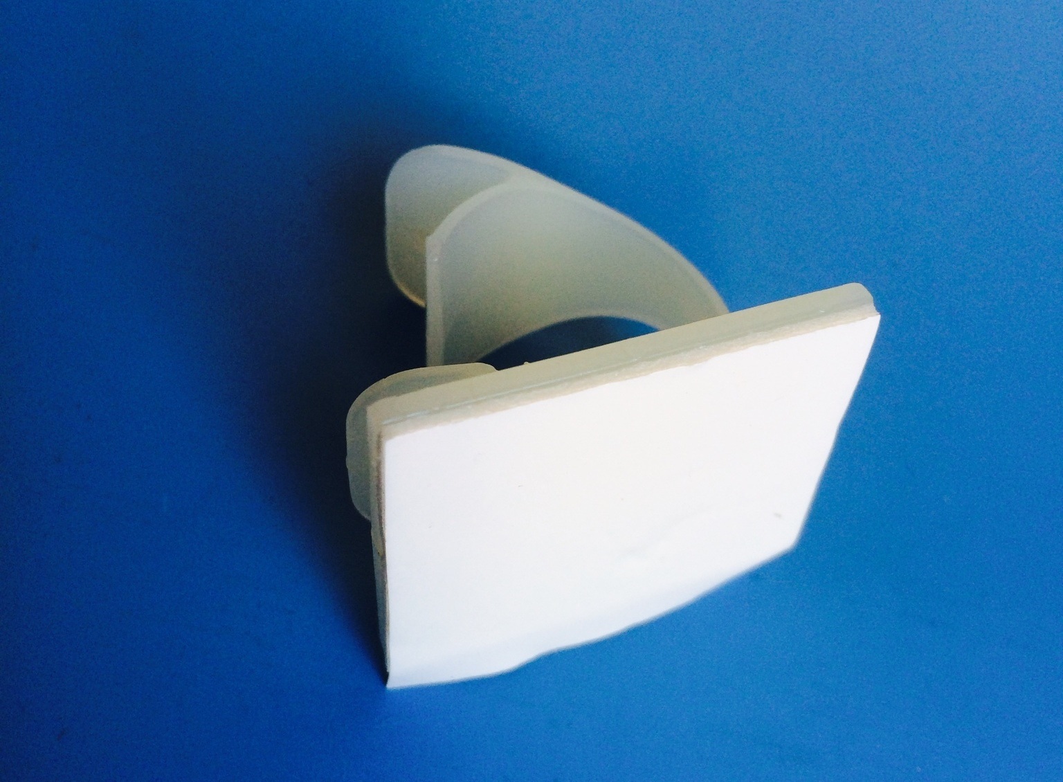 Panduit LWC50-A-L Latching Wire Clip Adh. .50in (12.7mm) - 50EA for ...