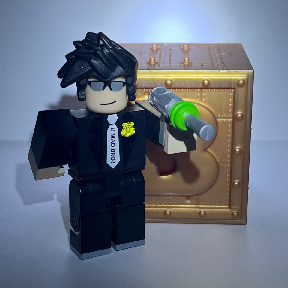 *You Choose* Roblox Jazwares Figures (Cube included with figure, no ...