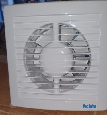 VECTAIRE 'AS' WHITE STANDARD 12cm BATHROOM/KITCHEN SLIMLINE AXIAL ...