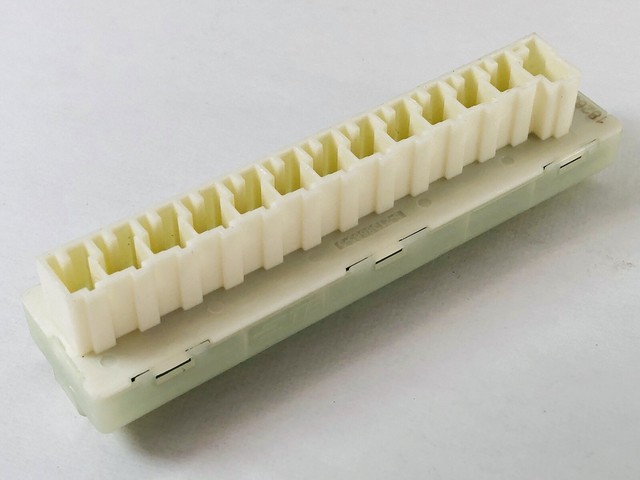 Fuse Connector Mopar 68230877AA for sale online | eBay