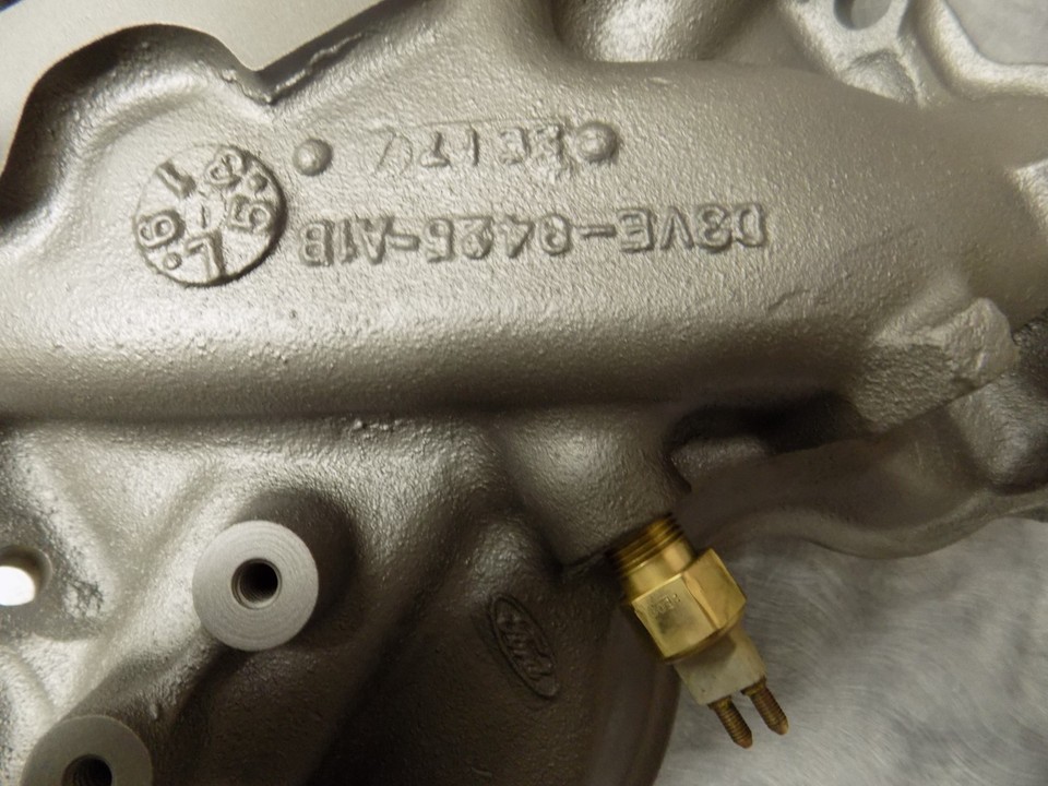 1973 Ford 429 460 Big Block 4 Barrel Intake Manifold OEM Used D3VE-9425 ...