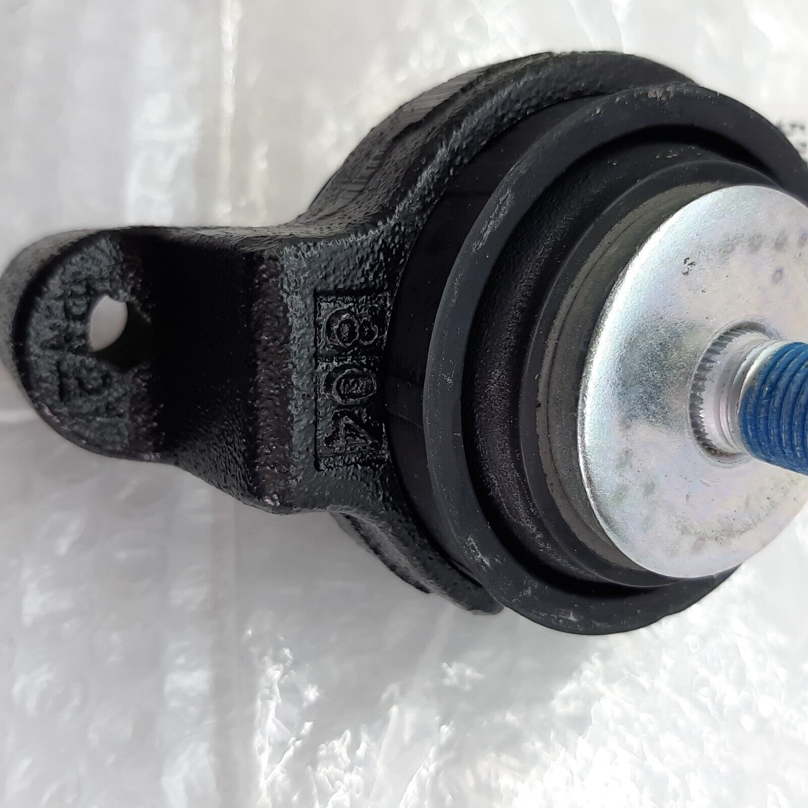 Toyota 52380-35010 4RUNNER RZN18# Support assy, front differential ...