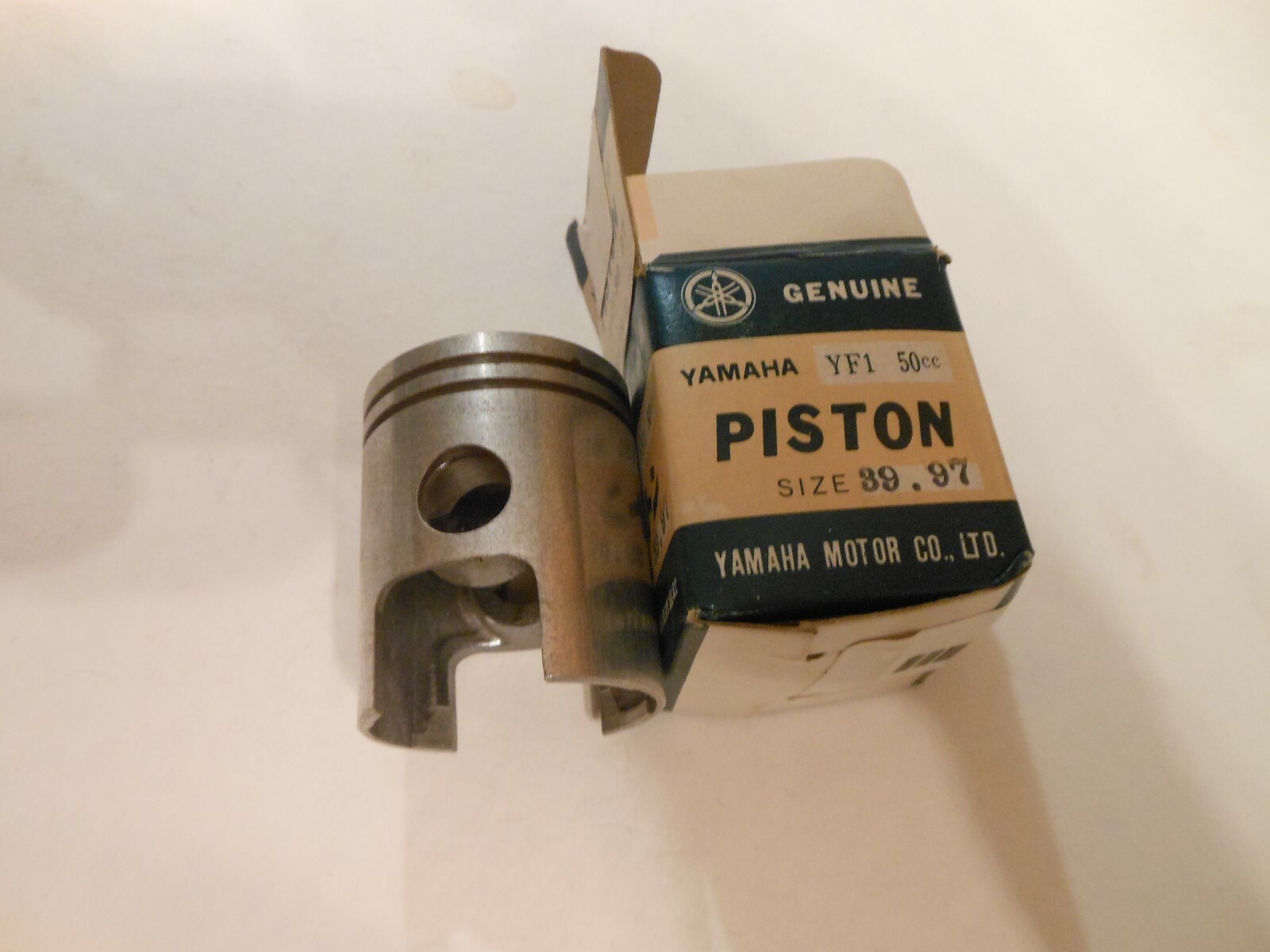 NOS Yamaha FT1 U5 U5E YF1 Piston 3E1-11631-00-96 Size 39.97 mm | eBay