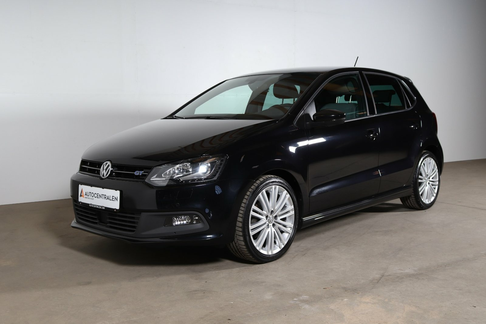 VW Polo Anmeldelser - Se vurderingen på Bilbasen