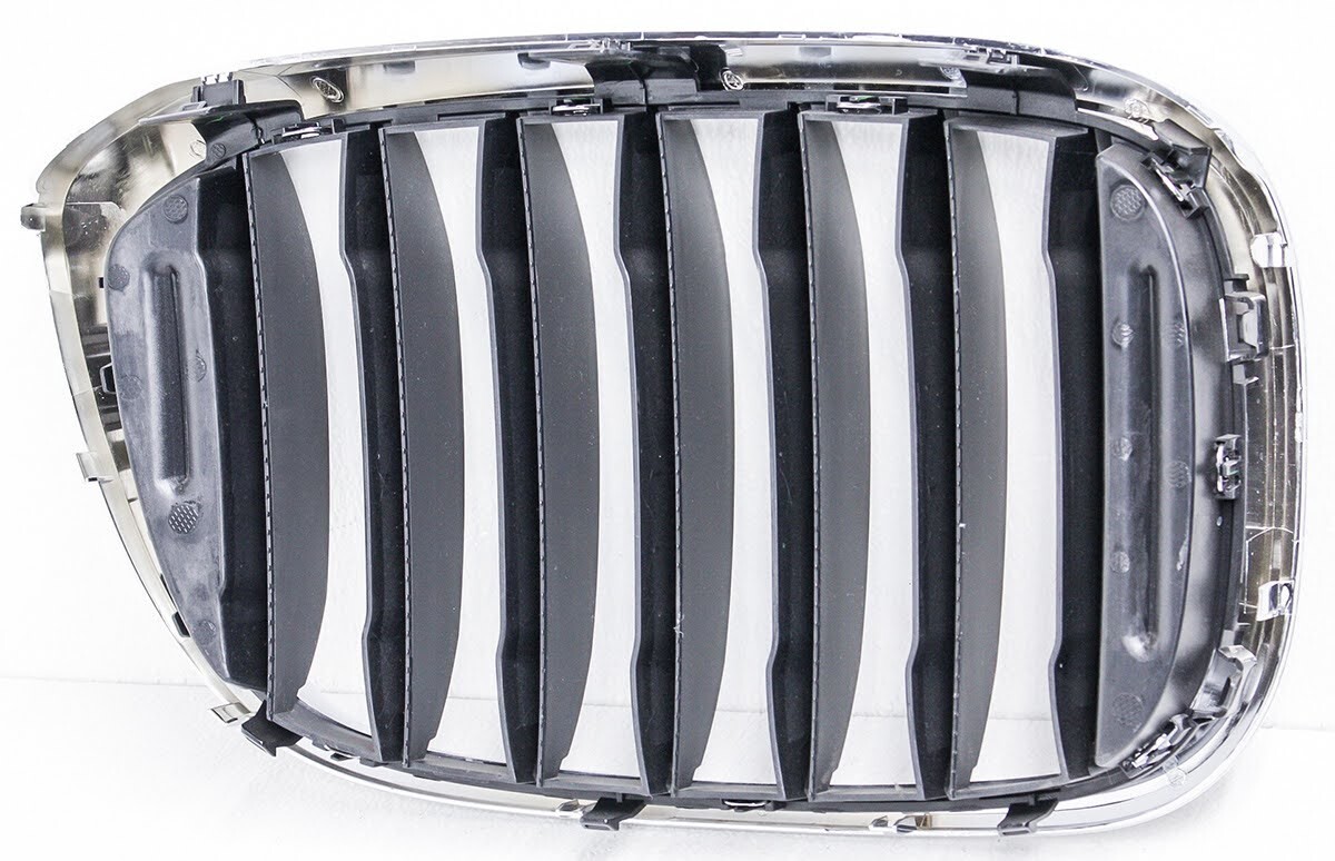 OEM BMW X3 Left Driver Side Grille Chrome 51137478669 Tab Gone 6 Slot ...
