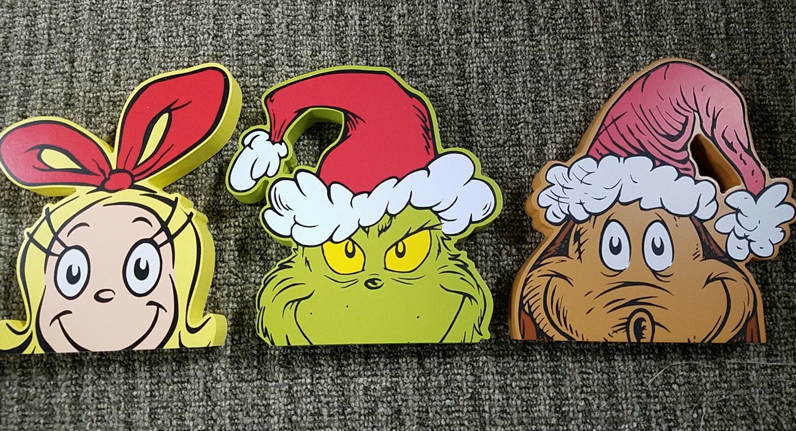 Lot of 3 Tabletop Dr. Seuss Grinch Wood Decor, Grinch, Max and Cindy ...