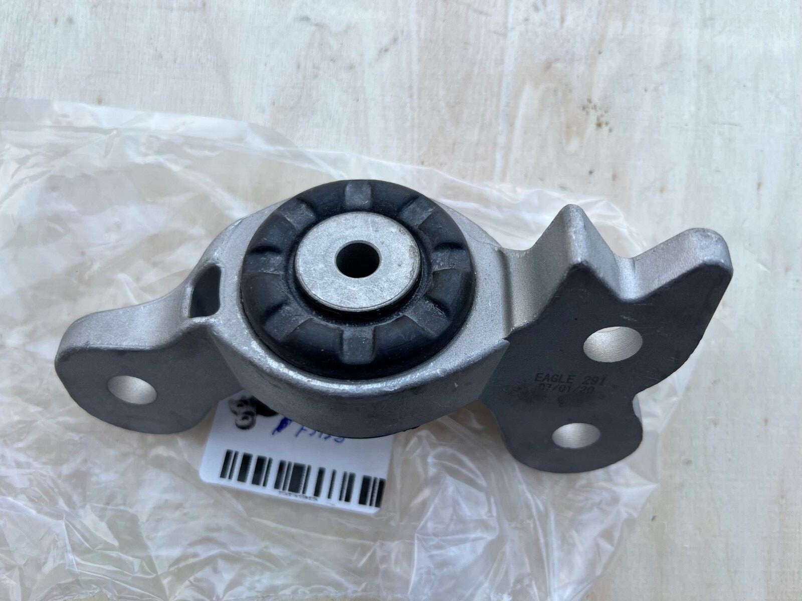23393573 Rear Left/Right Suspension Strut Mount 1Pc for Chevrolet ...