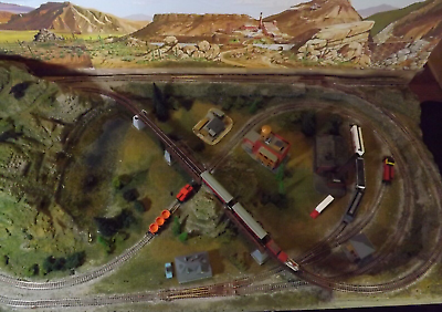 2x4 Model Railroad Layouts HO Scale Model Layout #4