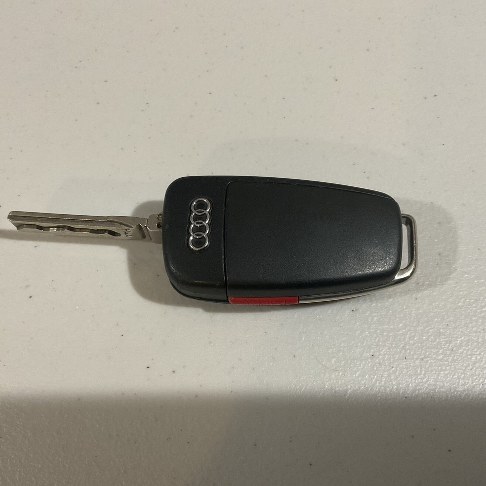 OEM AUDI Keyless Entry Remote Fob 4 Button Flip Key OEM AUDI NBGFS12A71 ...
