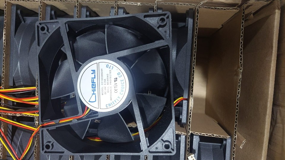 39 units lot CHIEFLY CC12038B24H 24V 0.25A 12CM 12038 2-wire cooling ...