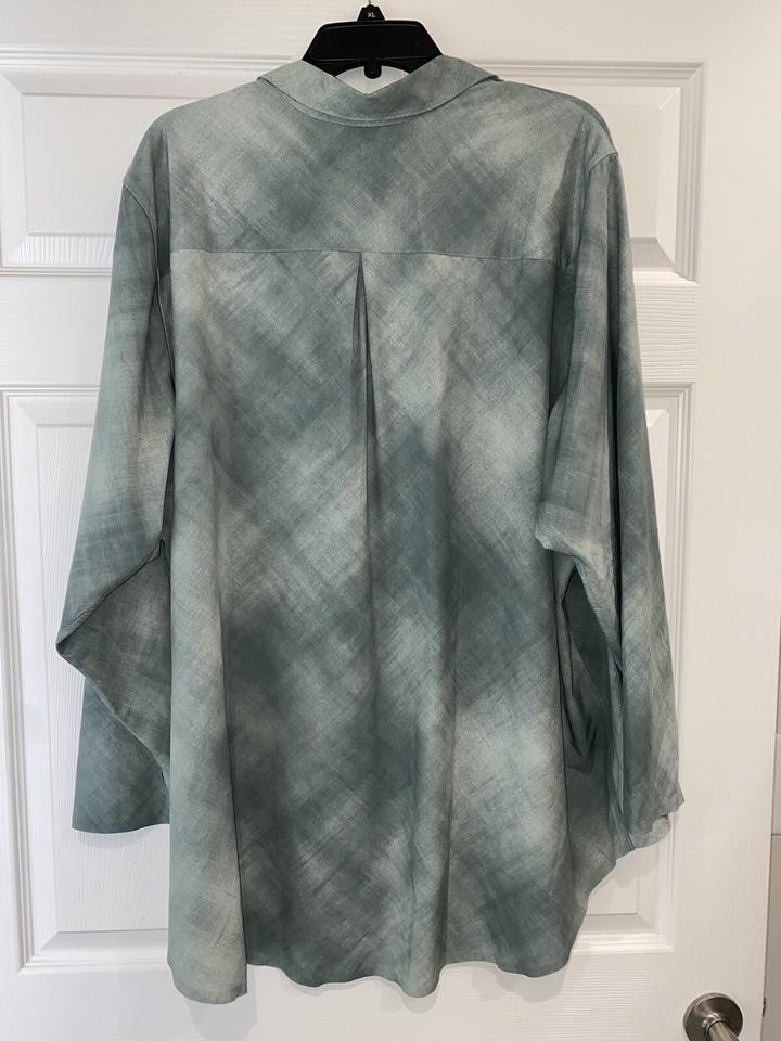 Athleta 3XL Urbanite Marbled Ombre High Low Split Cuff Button Up Plus ...