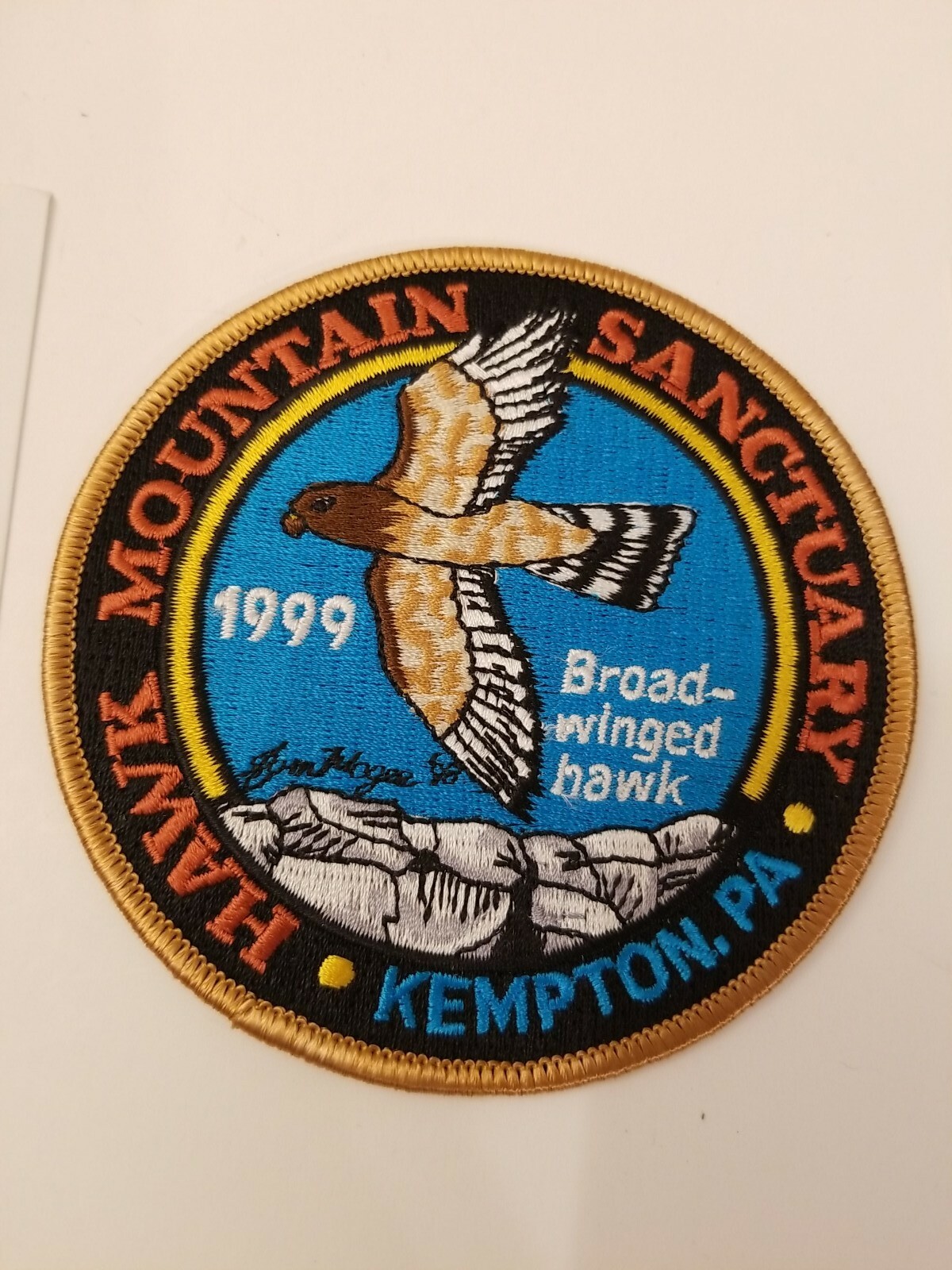 Hawk Mountain Sanctuary Raptor Patch, 1999 Broad Winged Hawk #591 Out ...