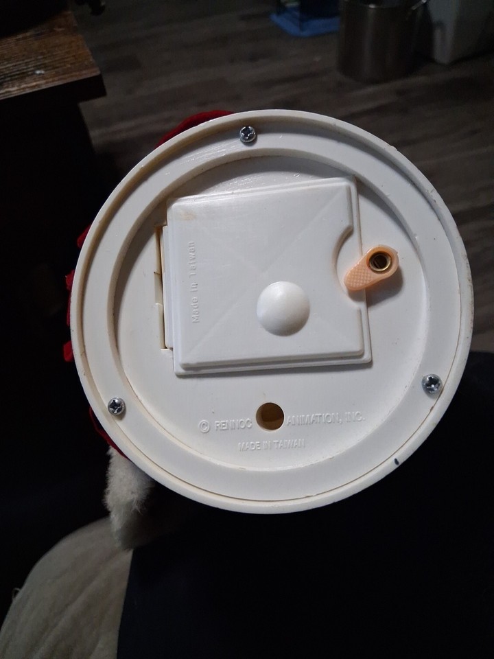 RENNOC ANIMATIONS Little People Animated Lighted CHRISTMAS CAROLERS 16 ...