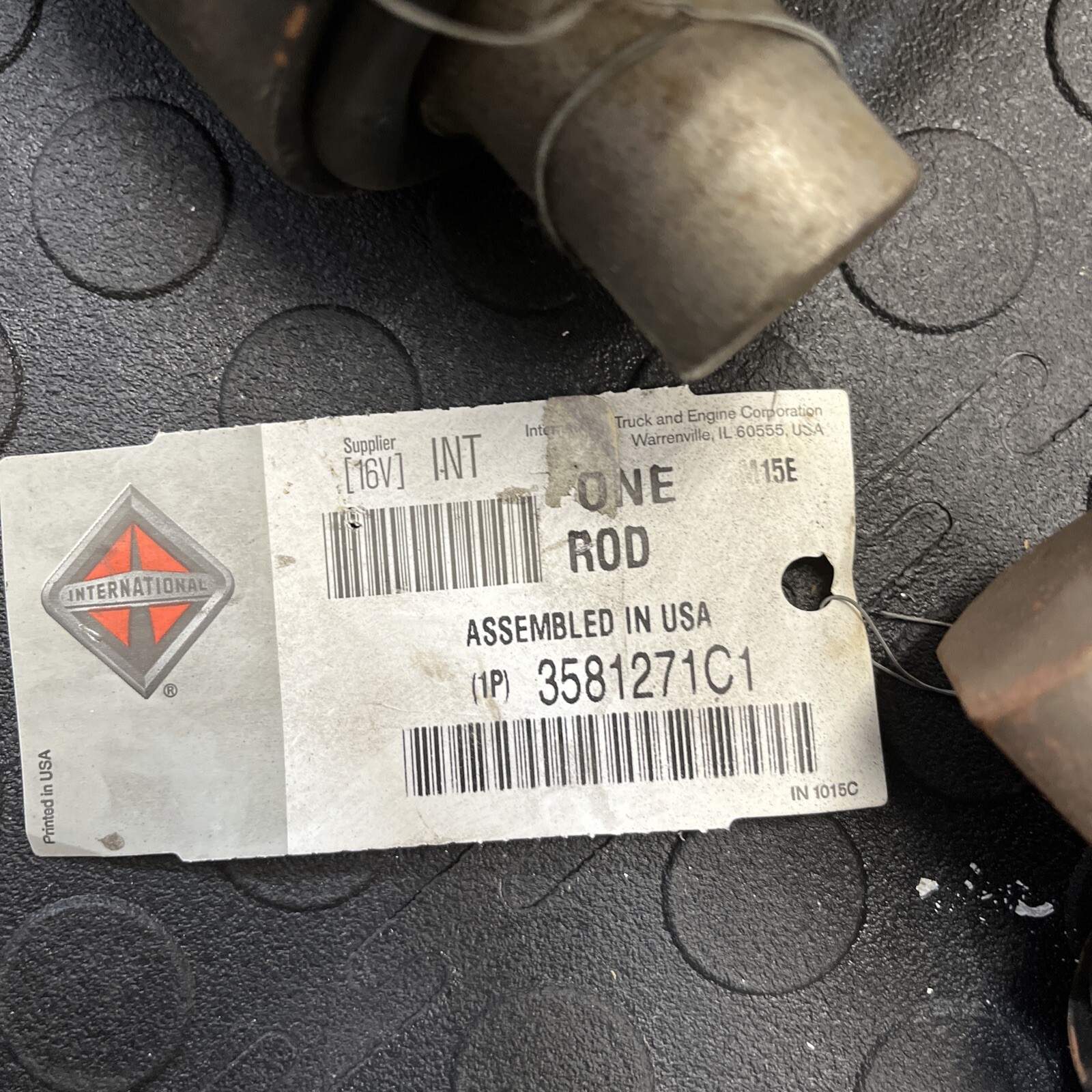 International Navistar 3581271C1 Torque Rod 18" Center of End to Center ...