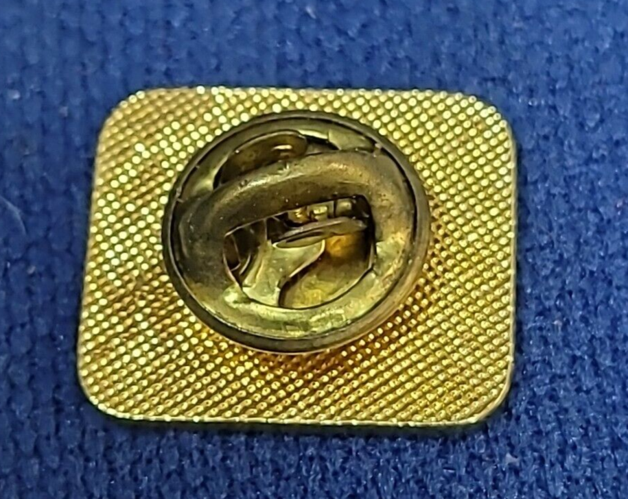 Canmore Canada Alberta Rocky Mountains Ski Slopes Lapel Pin | eBay