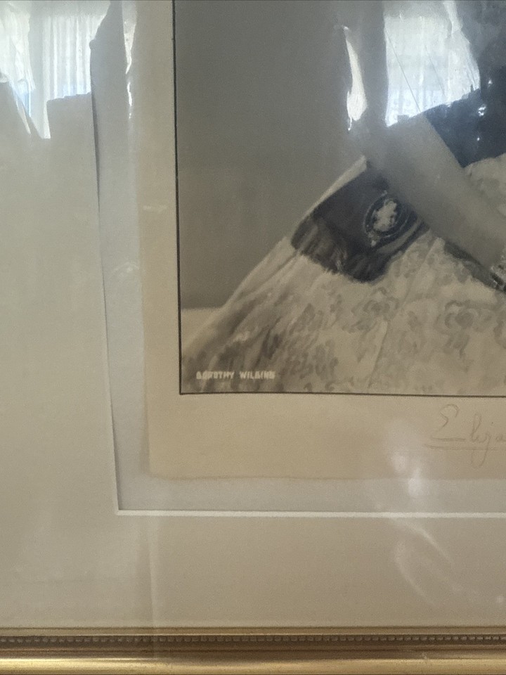 Queen Elizabeth II "1953" Authentic Signed Autographed 12x16 Photo ...