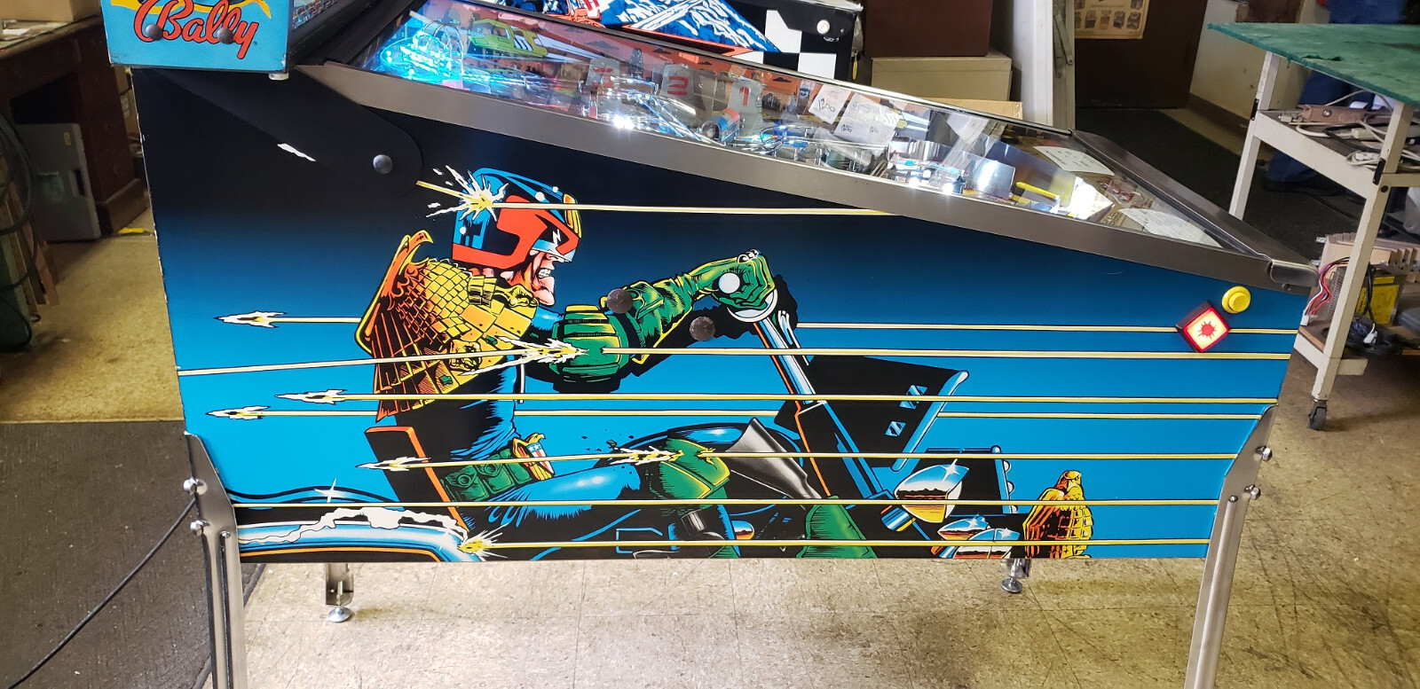 1993 Judge Dredd pinball machine by Bally Midway - fully restored ...