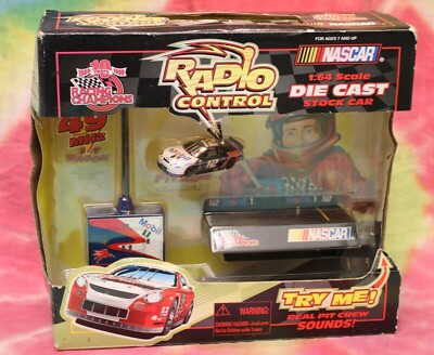 Racing Champions 1:64 Scale Die Cast Radio Control Stock Car Mobil Oil ...