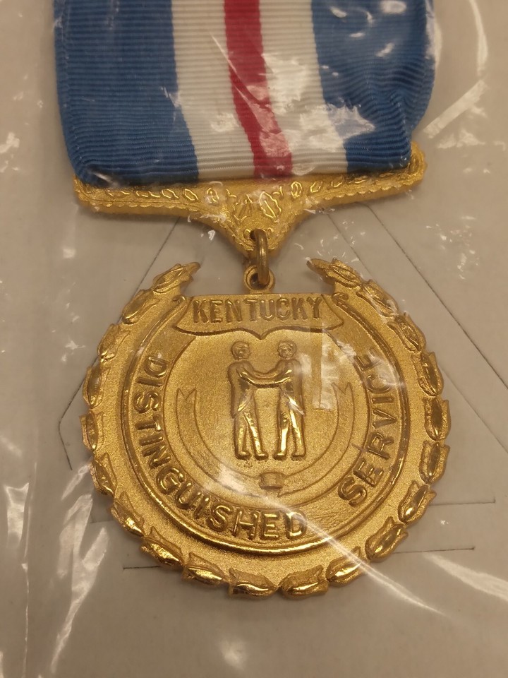 KENTUCKY DISTINGUISHED SERVICE MILLITARY MEDAL - FULL SIZE - SEALED | eBay