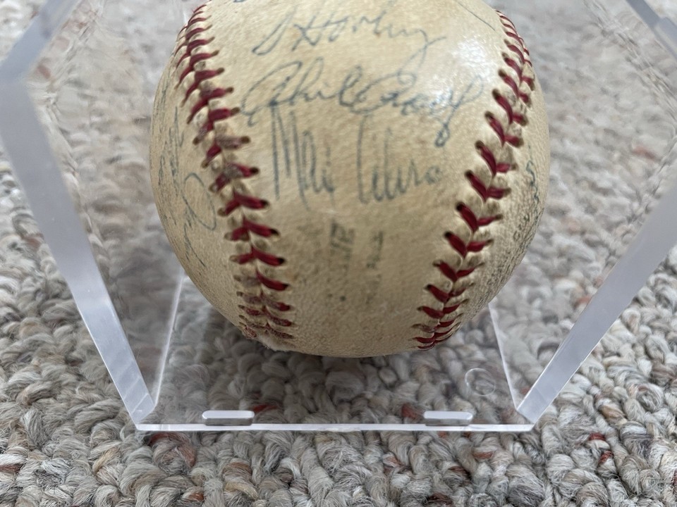 1970 Milwaukee Brewers Team Signed Baseball Authentic Autographs | eBay