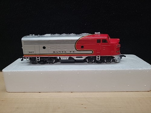 Vintage Bachmann HO Scale SANTA FE Lighted Locomotive EMD F9 Diesel #41 ...