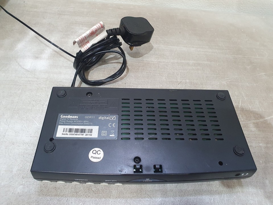 Goodmans GDR11 Freeview Digital TV Receiver Set Top Box Black 5-Watts ...