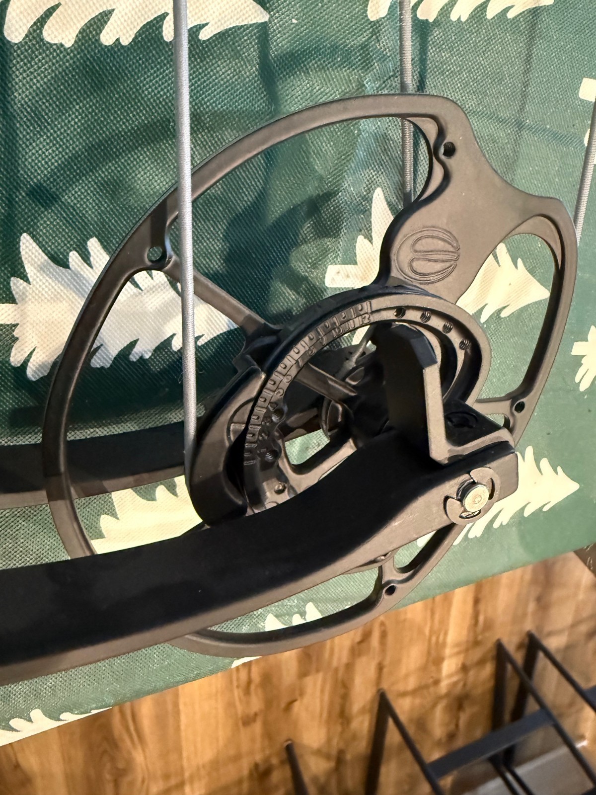 NEW Elite Exalt LD Green Right Hand 70# 26.5-32" Compound Bow | eBay