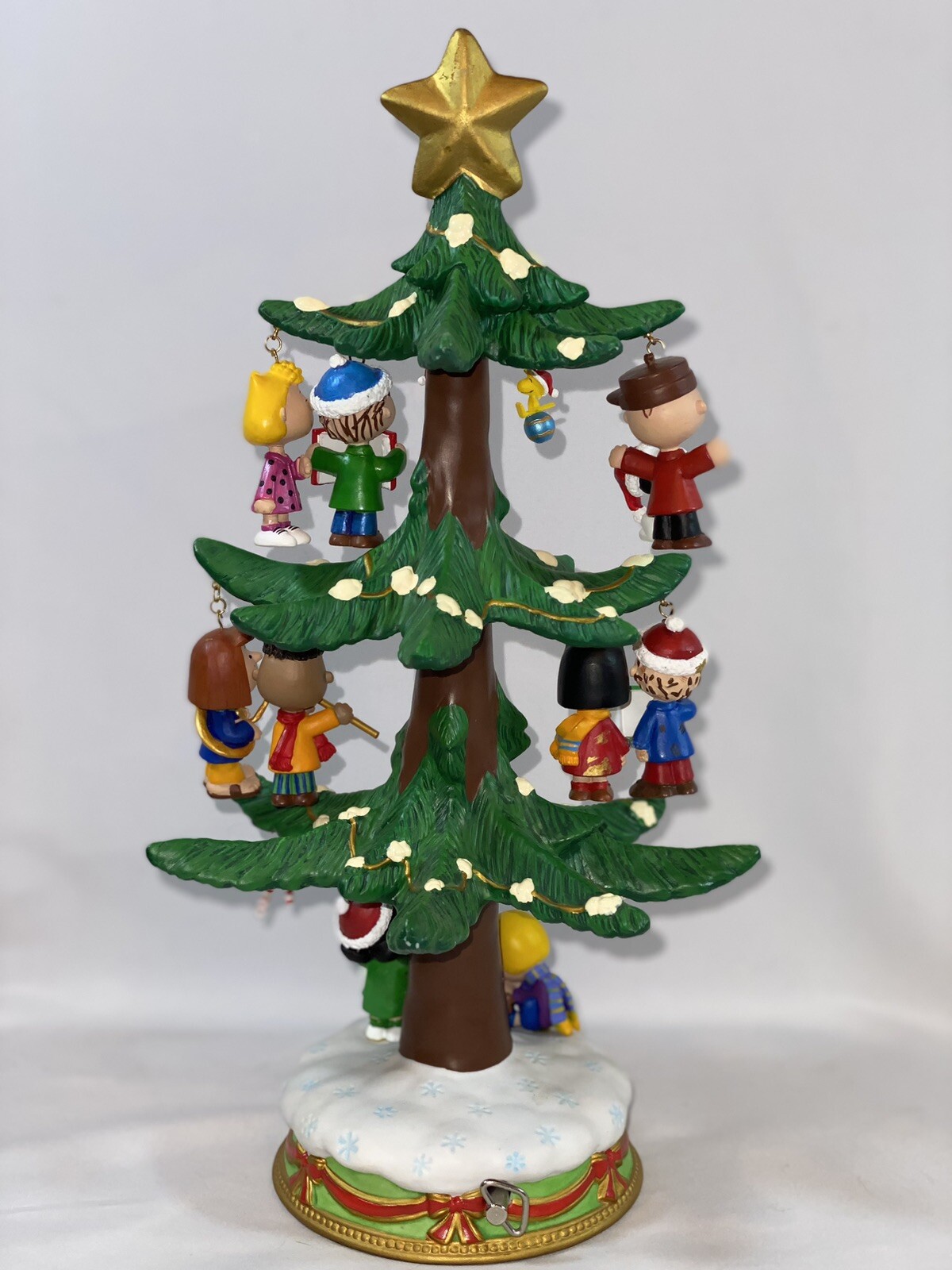 The Peanuts Musical Christmas Tree Danbury Mint Charlie Brown Snoopy ...