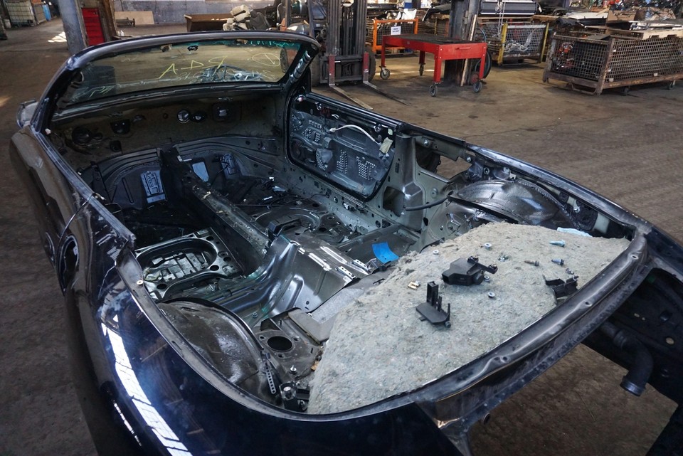 Local Pickup Only! Body Structure Frame Porsche 911 Turbo Cabriolet 996 ...