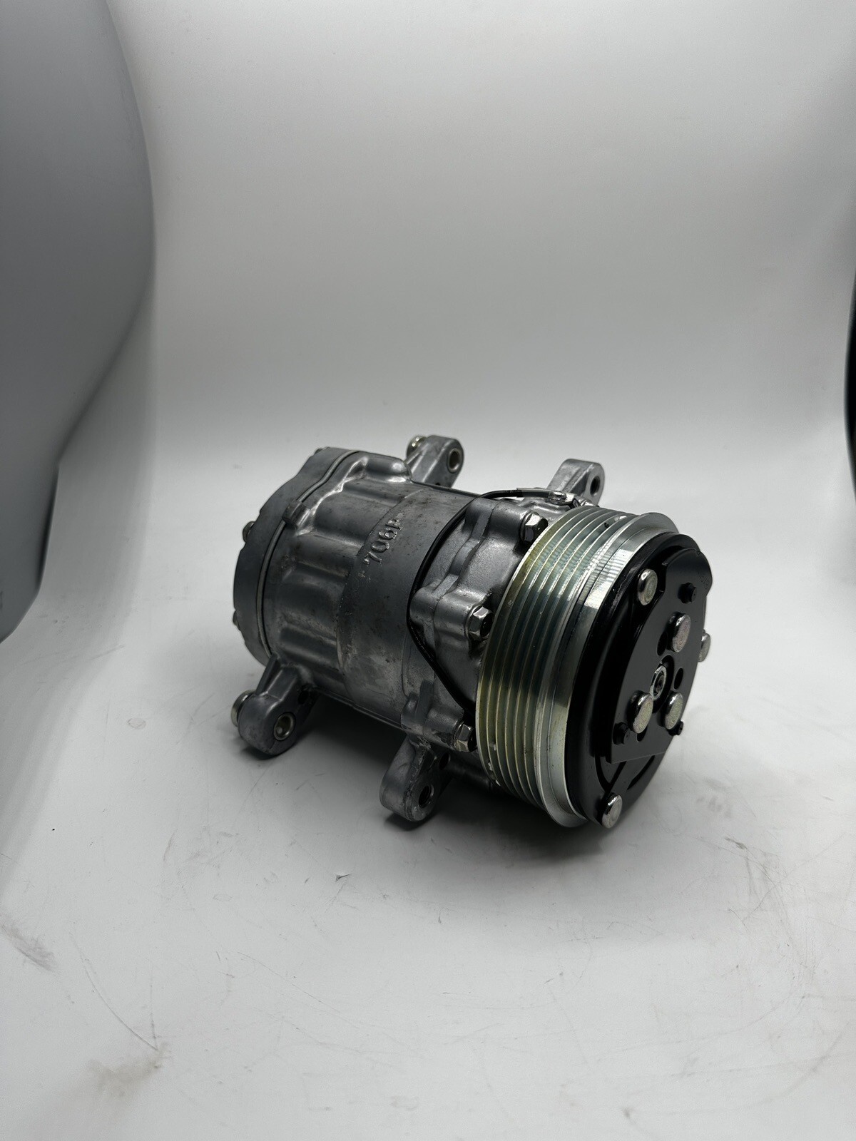 AC Compressor fits Volkswagen EuroVan QR OE# 8200866451 Sanden SD7V16 ...