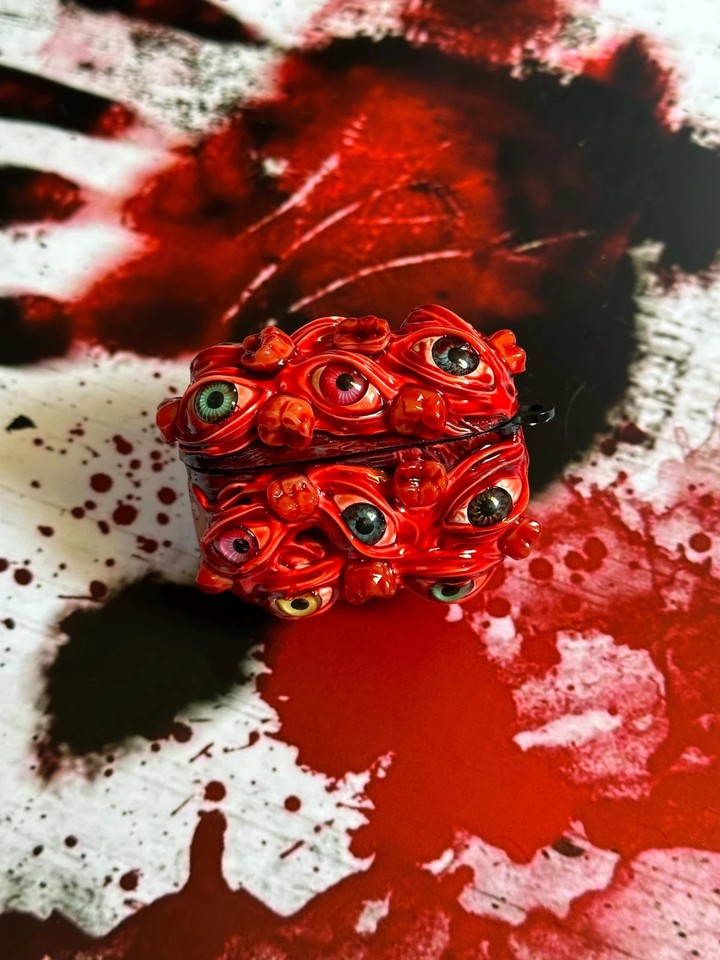 Horror Eye Art Teeth & Gothic Blood Human Eyeballs Case for Earbuds ...