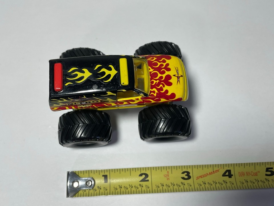 Vintage Hot Wheels Monster Jam WCW NITRO MACHINE 1:64 Truck Small Hub ...